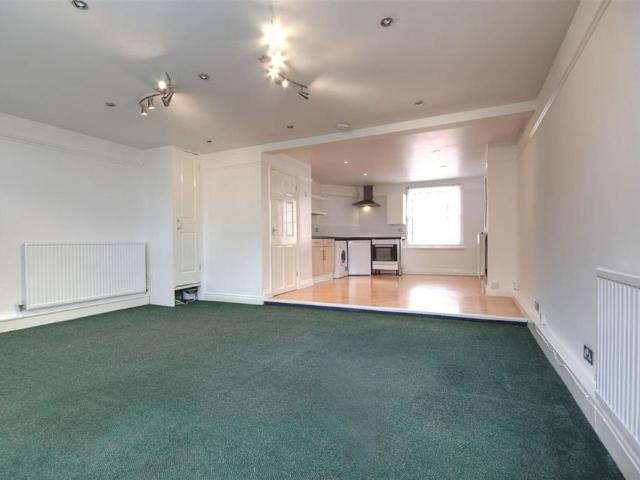 Studio to rent