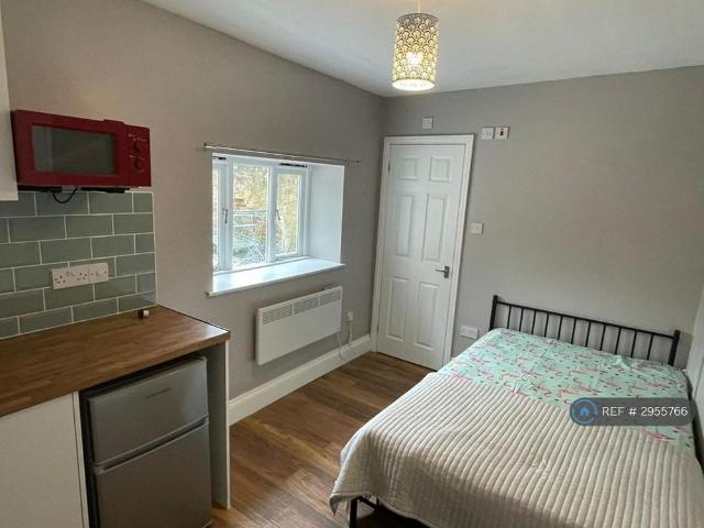 Studio to rent