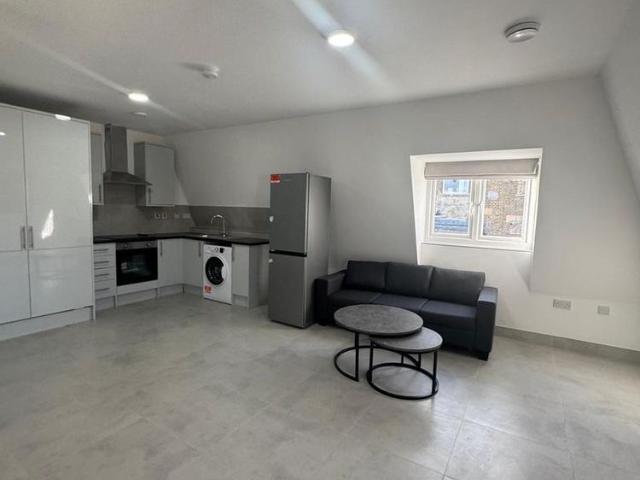 Studio to rent