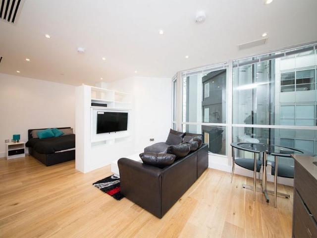Studio to rent