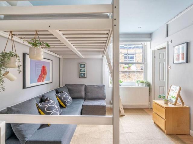 Studio to rent