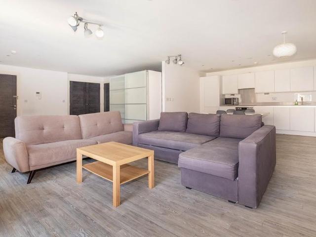 Studio to rent