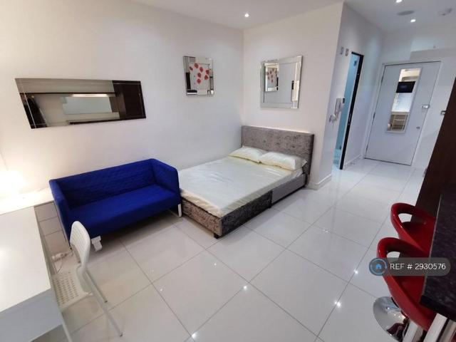 Studio to rent