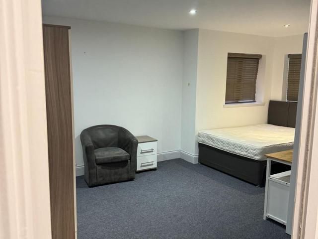 Studio to rent