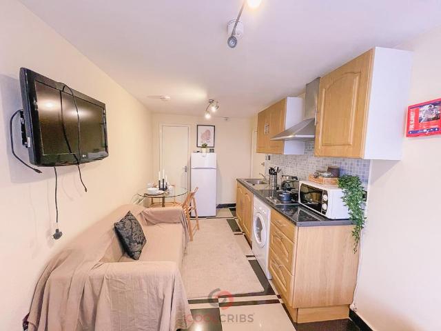 Studio to rent