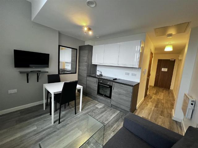 Studio to rent
