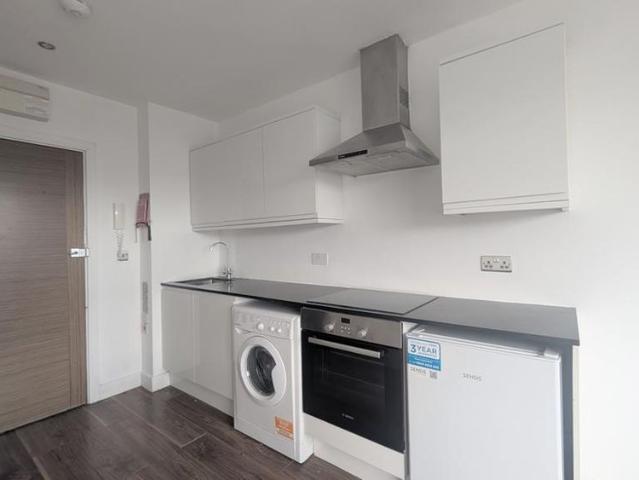 Studio to rent