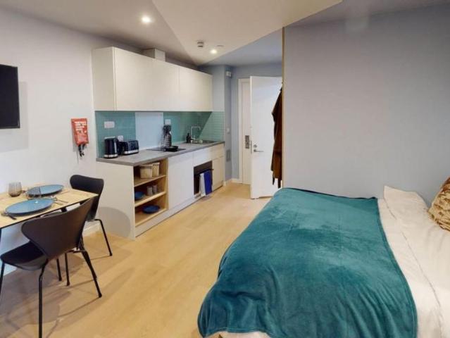 Studio to rent