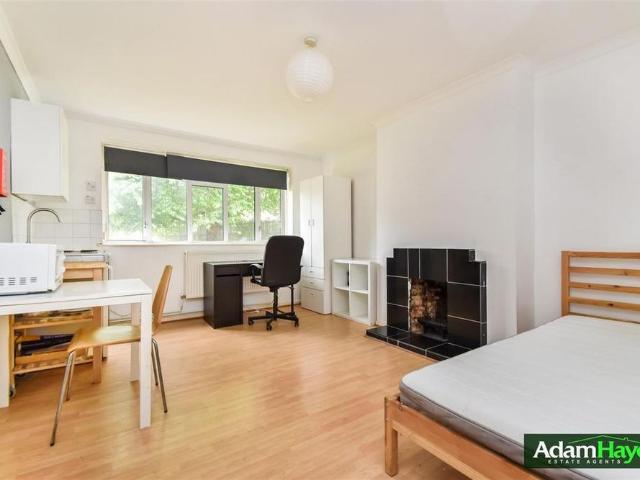 Studio to rent