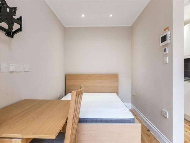 Studio to rent