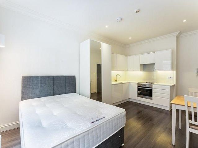 Studio to rent