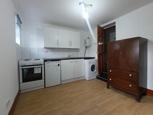 Studio to rent