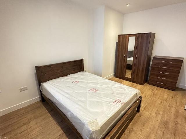 Studio to rent
