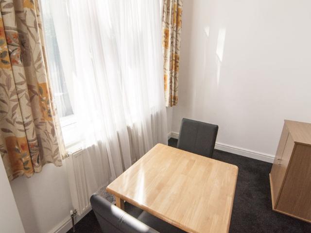 Studio to rent
