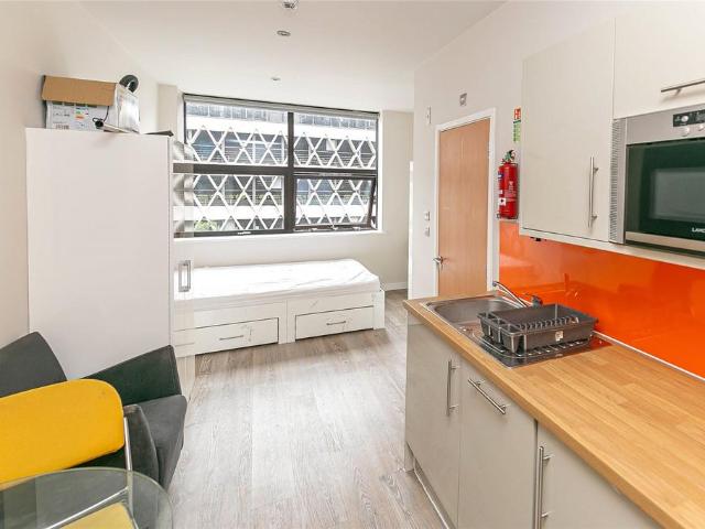Studio to rent