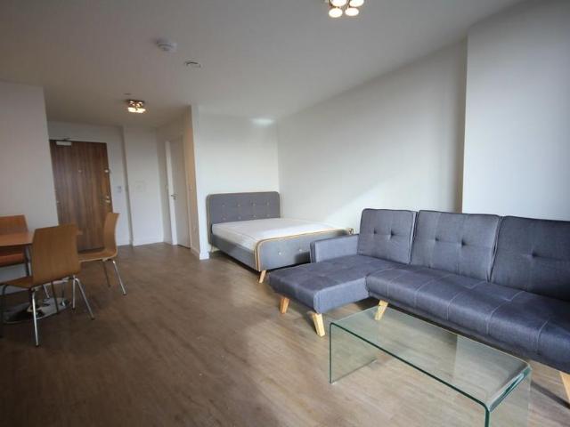 Studio to rent