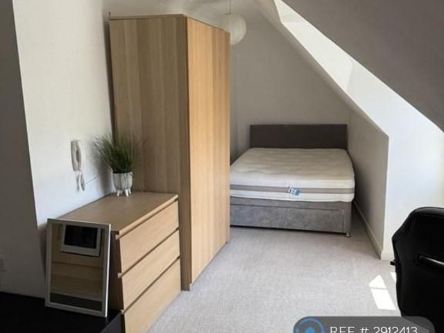 Studio to rent