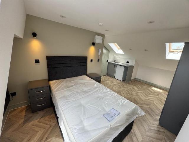 Studio to rent