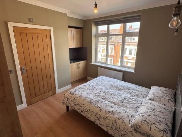 Studio to rent