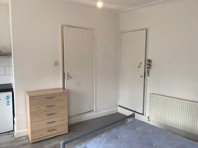 Studio to rent