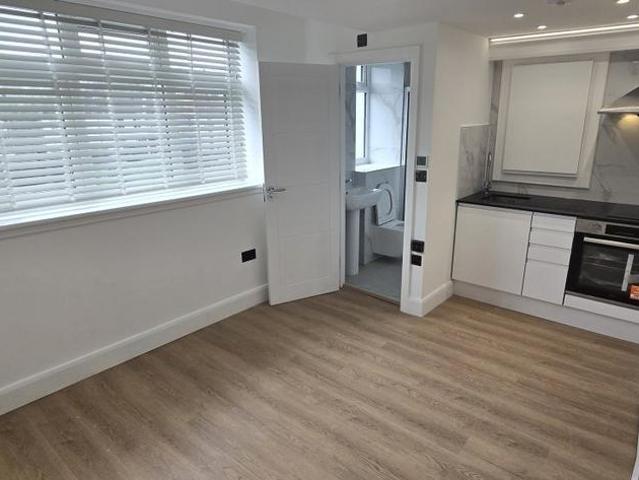 Studio to rent