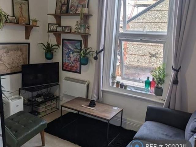 Studio to rent