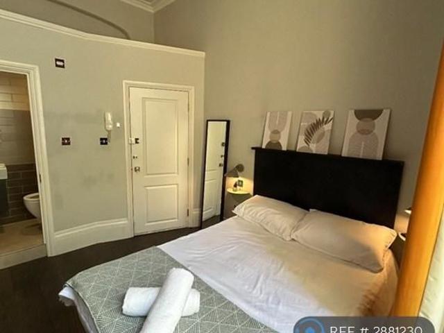 Studio to rent
