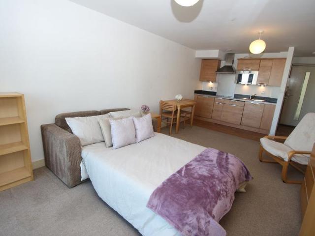 Studio to rent