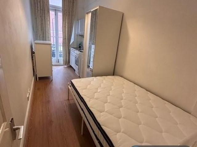 Studio to rent
