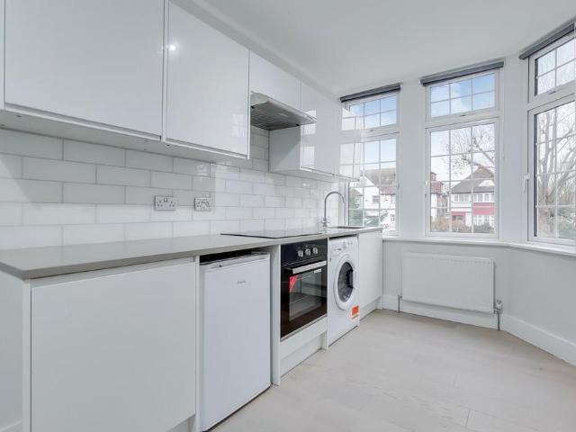 Studio to rent
