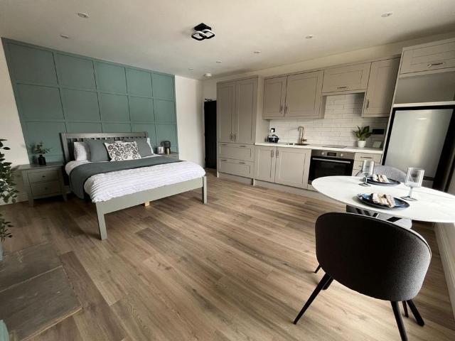 Studio to rent