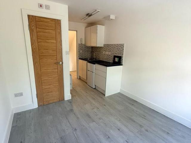Studio to rent
