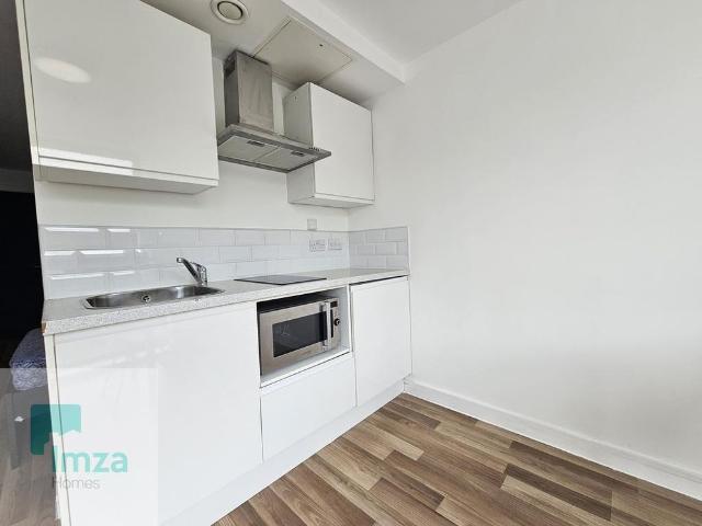 Studio to rent