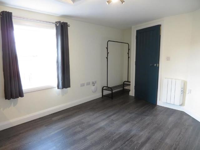 Studio to rent