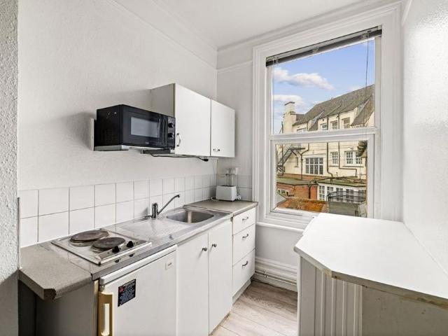 Studio to rent