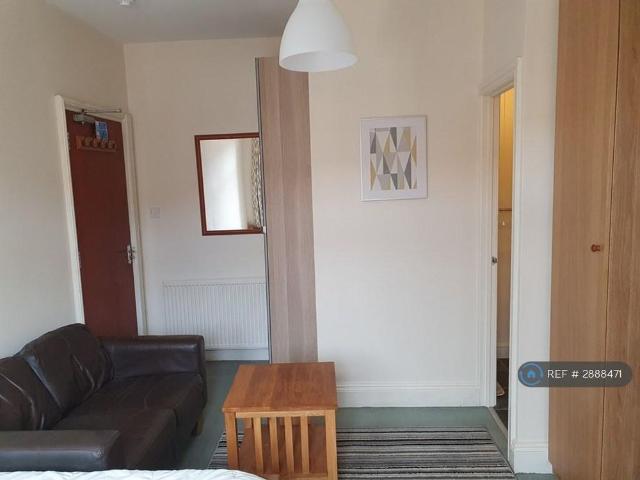 Studio to rent