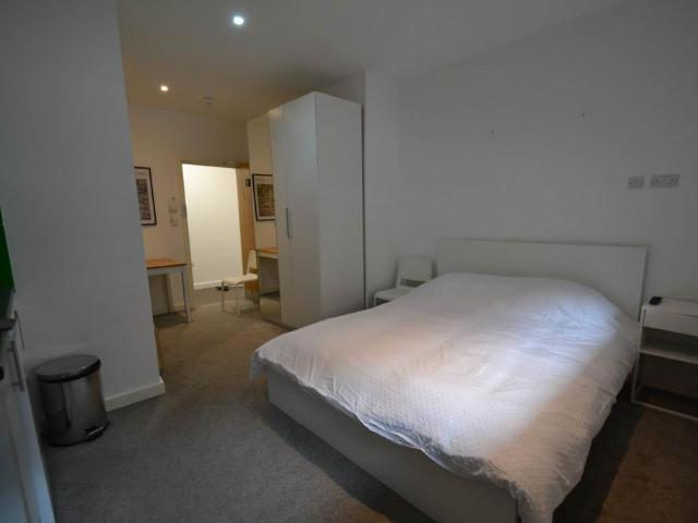 Studio to rent