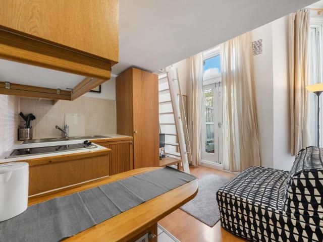 Studio to rent