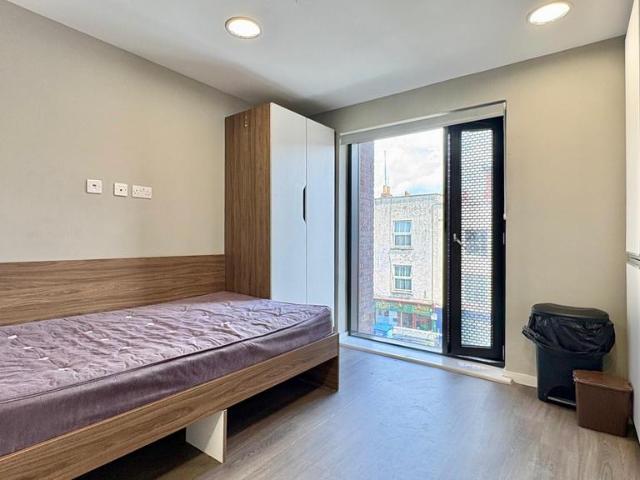 Studio to rent