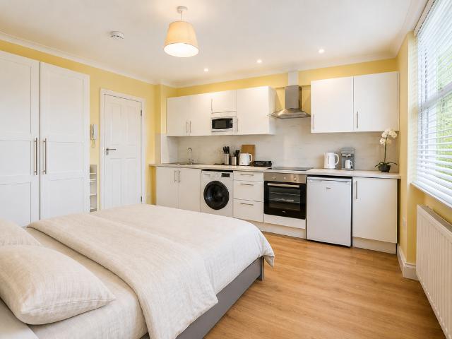 Studio to rent