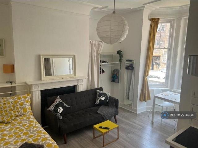 Studio to rent