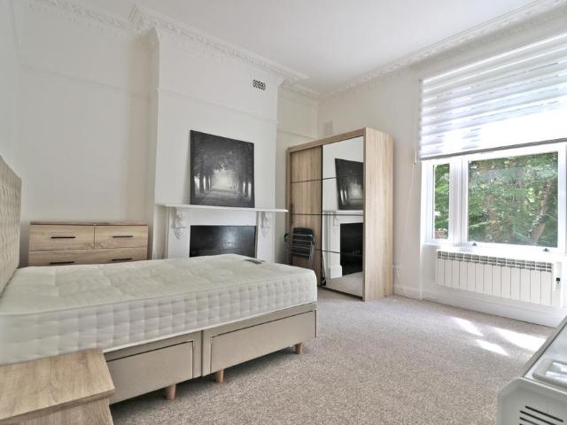 Studio to rent
