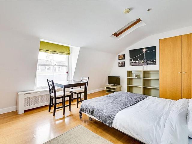 Studio to rent