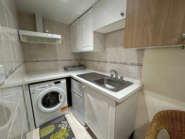 Studio to rent