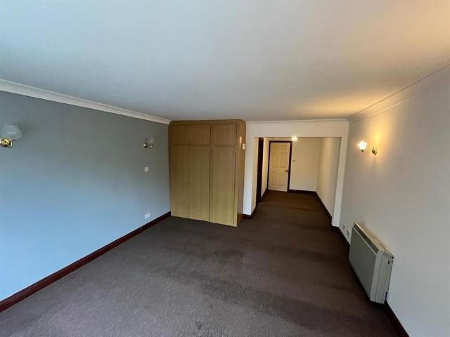 Studio to rent