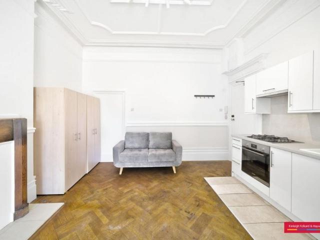 Studio to rent