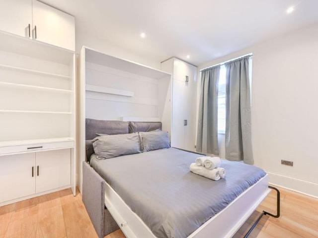 Studio to rent