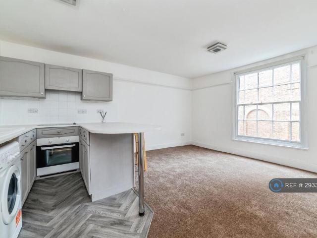 Studio to rent