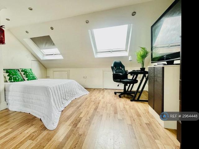Studio to rent