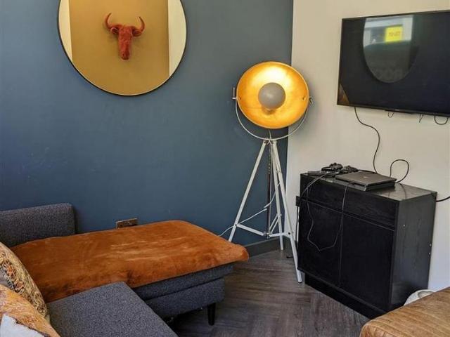 Studio to rent